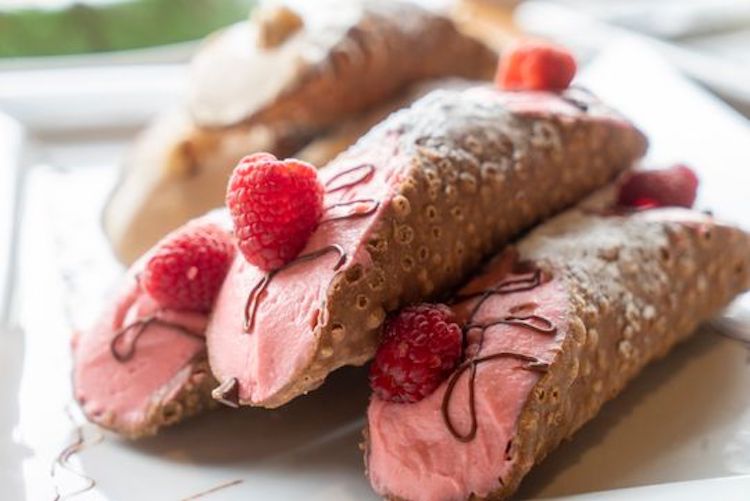 Make-Your-Own Cannoli Bar The Centerpiece Of New Sicilian Baker | All ...